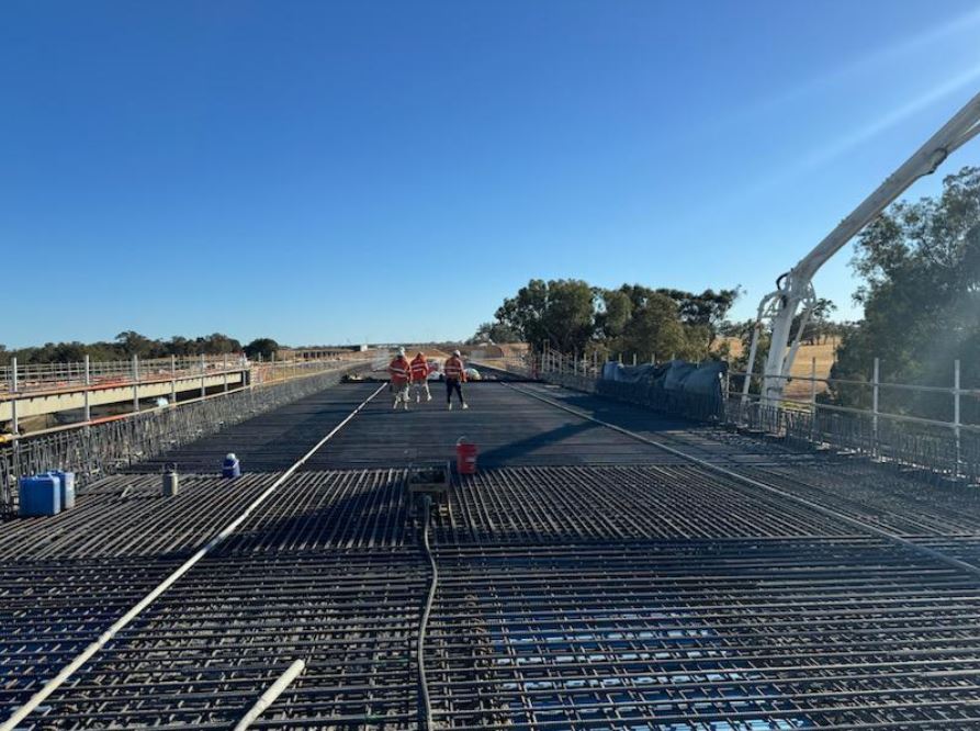 BORR 050624 - Double Deck Pour at Collie Bridge | Main Roads Western ...